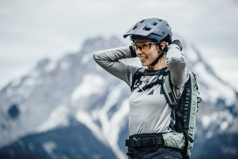 Abus MoDrop MTB helm - Velvet Black